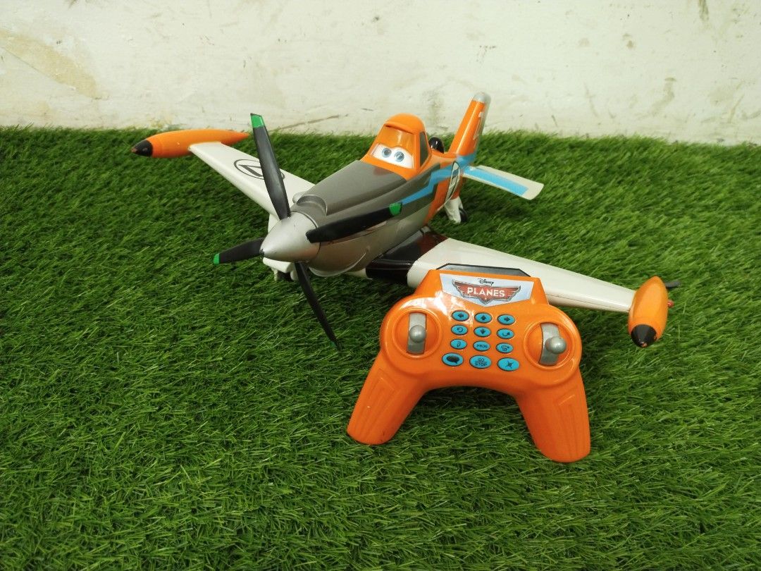Planes Disney Planes U-Command Talking Dusty with infrared Remote ...