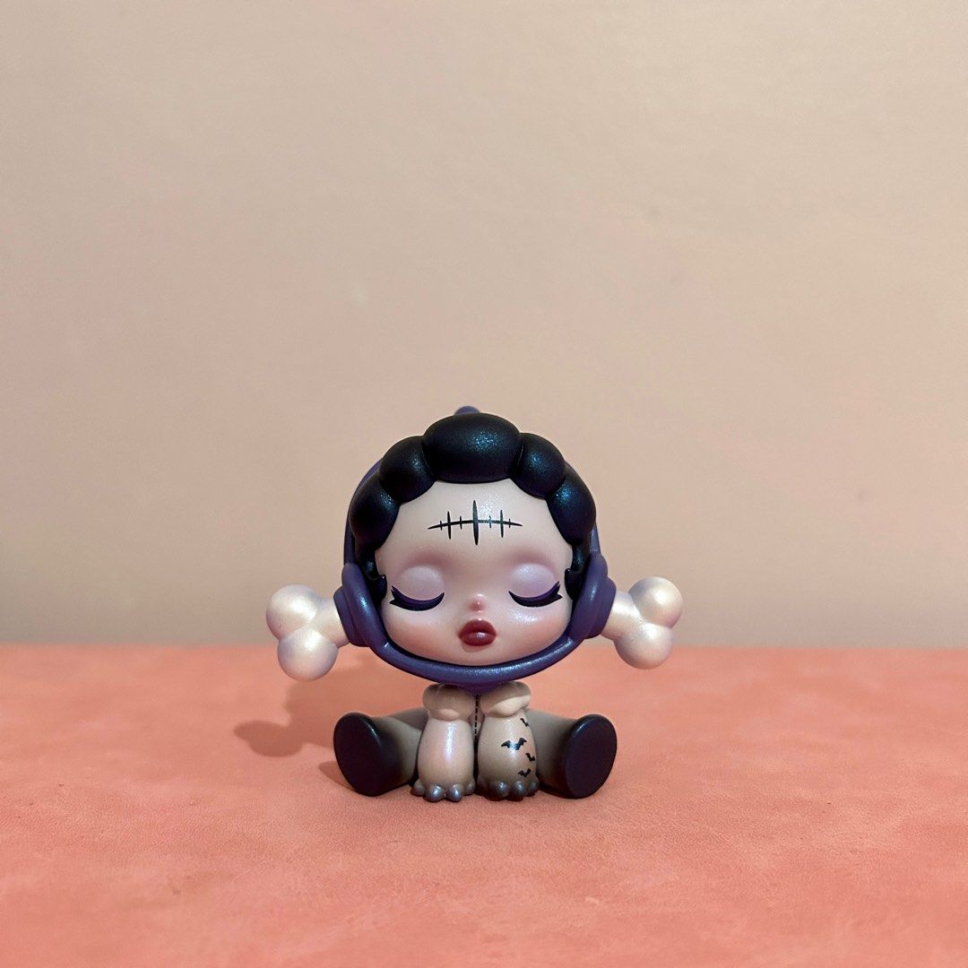 Pop Mart Skullpanda Anicent Castle | Phantom, Hobbies & Toys, Toys ...