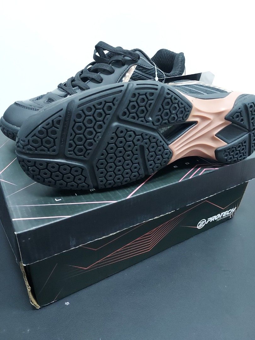 Protech Limited Edition Badminton Shoes, Sports Equipment, Sports ...