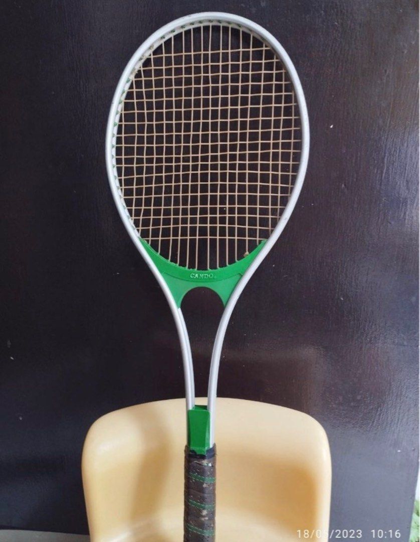 Raket Tennis Jadul, Olah Raga, Perlengkapan Olahraga Lainnya di Carousell