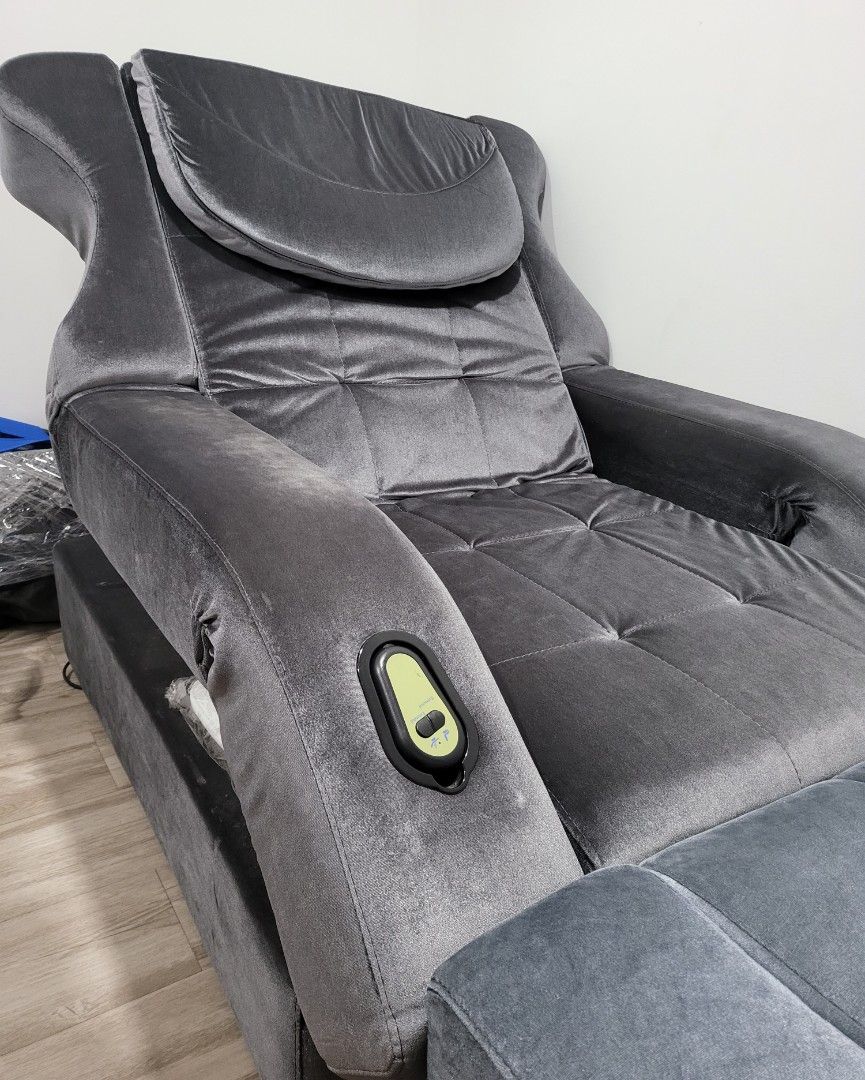 Reclinable Chair with Foot Rest, Furniture & Home Living, Furniture ...