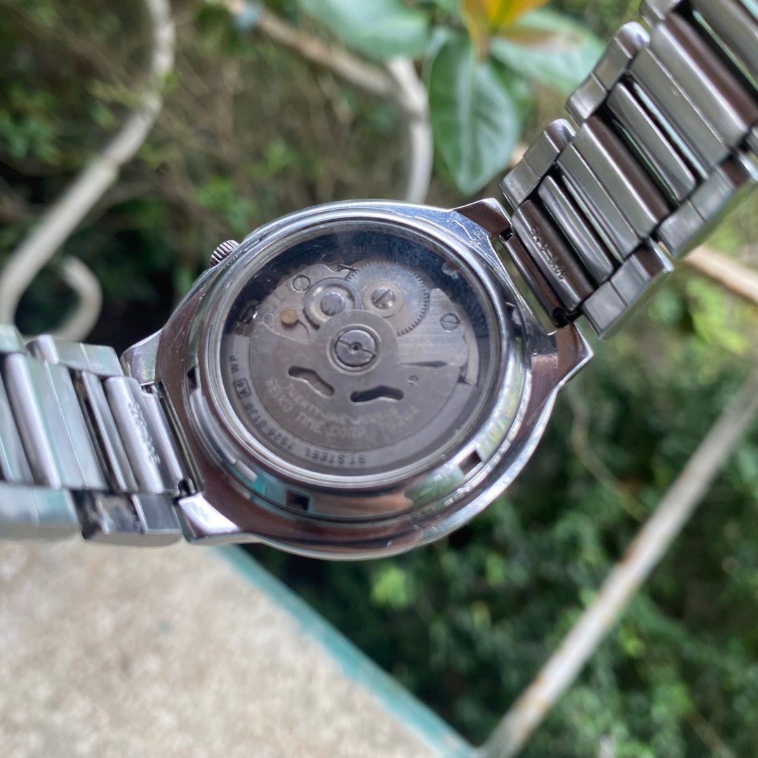 Seiko (SNK-071), Men's Fashion, Watches & Accessories, Watches on Carousell