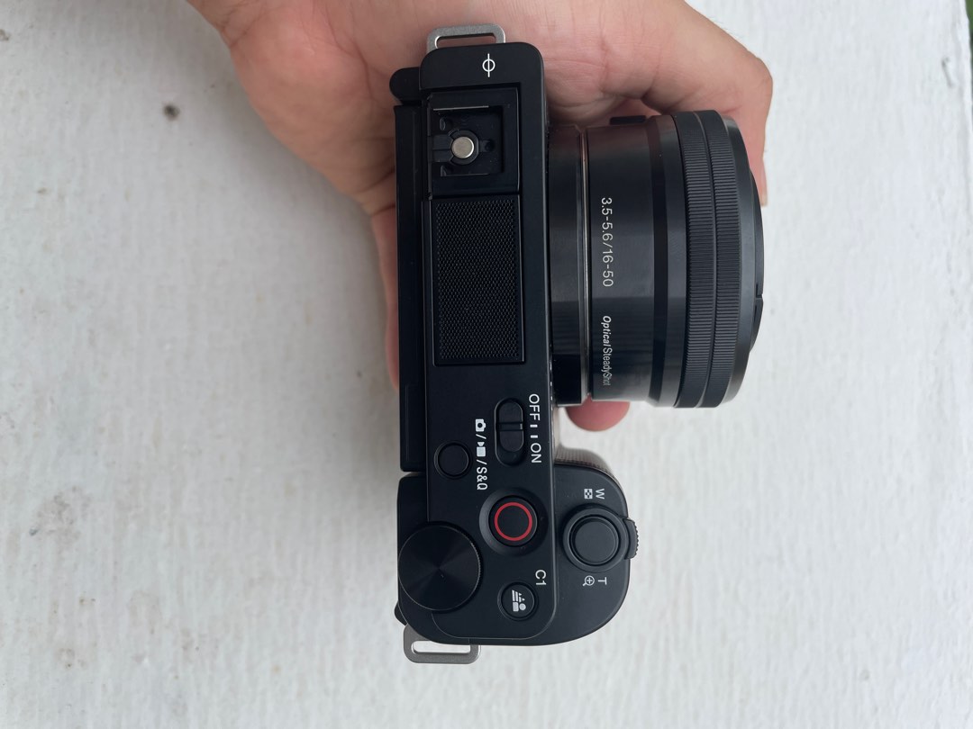 Sony ZVE10, Photography, Cameras on Carousell