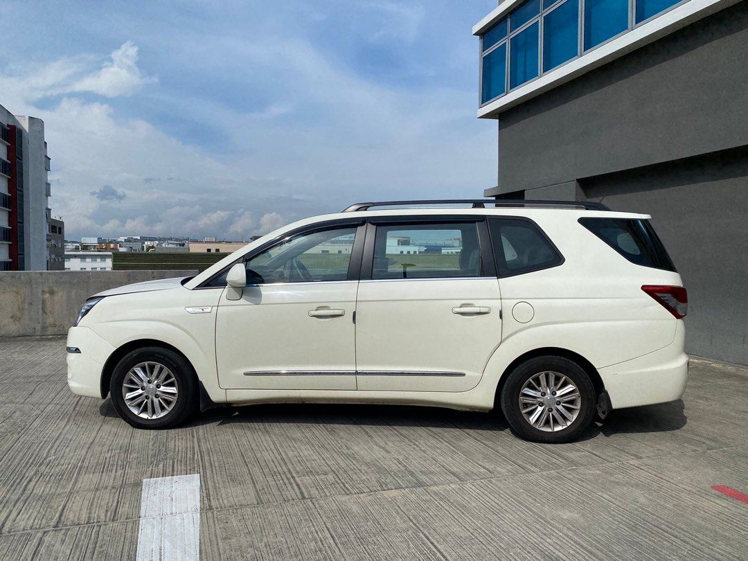 Ssangyong Stavic 9-Seater 2.0 Diesel Auto, Cars, Used Cars on Carousell