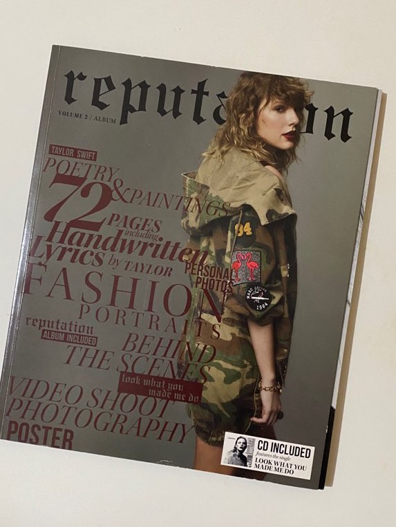 Taylor Swift Reputation Deluxe Edition CD連雜誌 內連poster, 興趣及遊戲, 音樂、樂器 ...