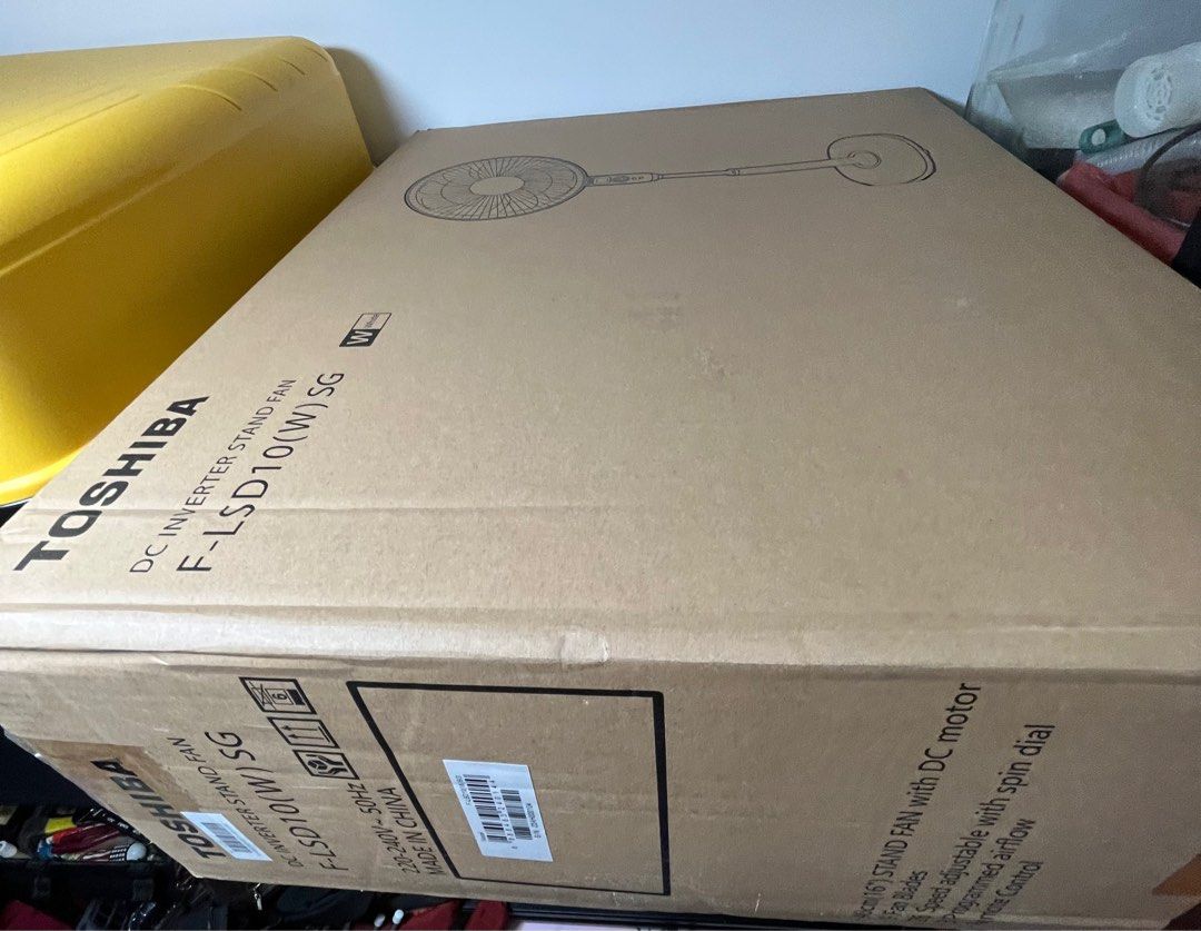 Toshiba Standing Fan f-lsd10(w)sg, Furniture & Home Living, Lighting ...