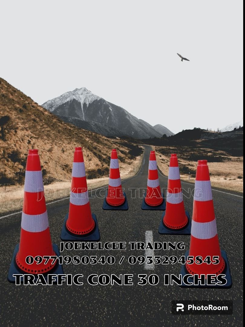 Traffic cone 30 inches, Commercial & Industrial, Construction ...