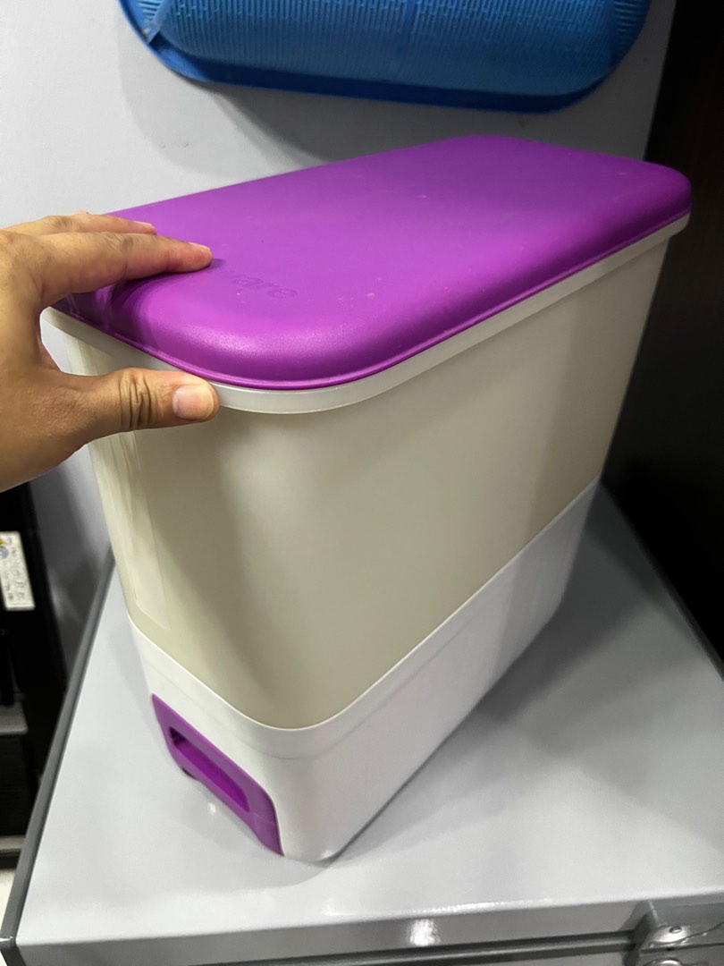 Tupperware 10KG Rice Smart, Furniture & Home Living, Kitchenware ...