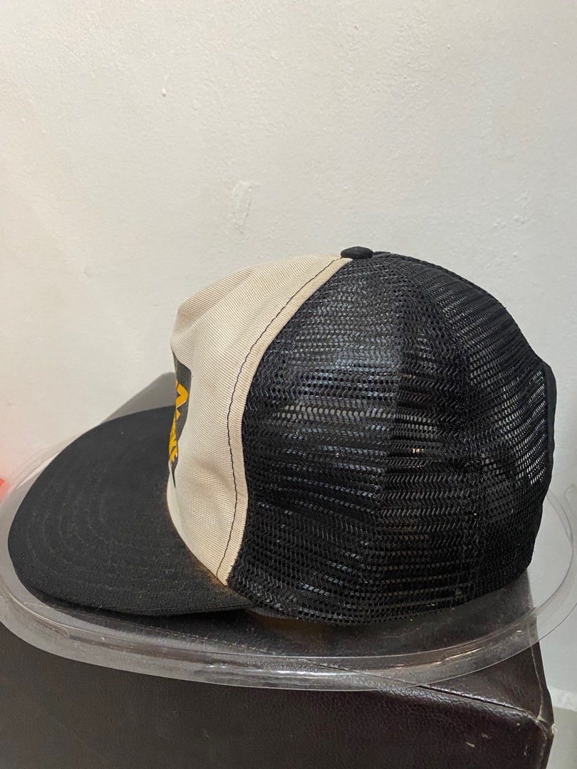 Vintage cap permotoran hertz, Men's Fashion, Watches & Accessories, Cap & Hats on Carousell