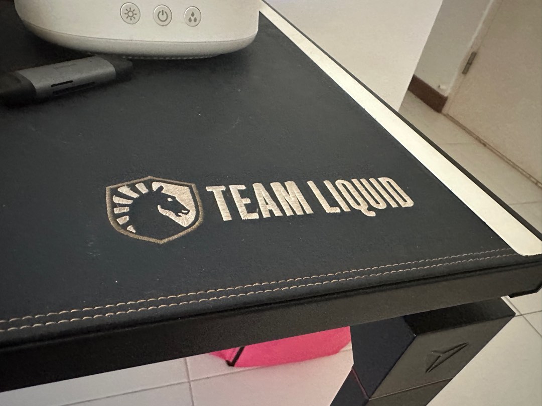 Work desk Secret Lab 1.5 m Magnus metal desk with free Secret lab chair ...