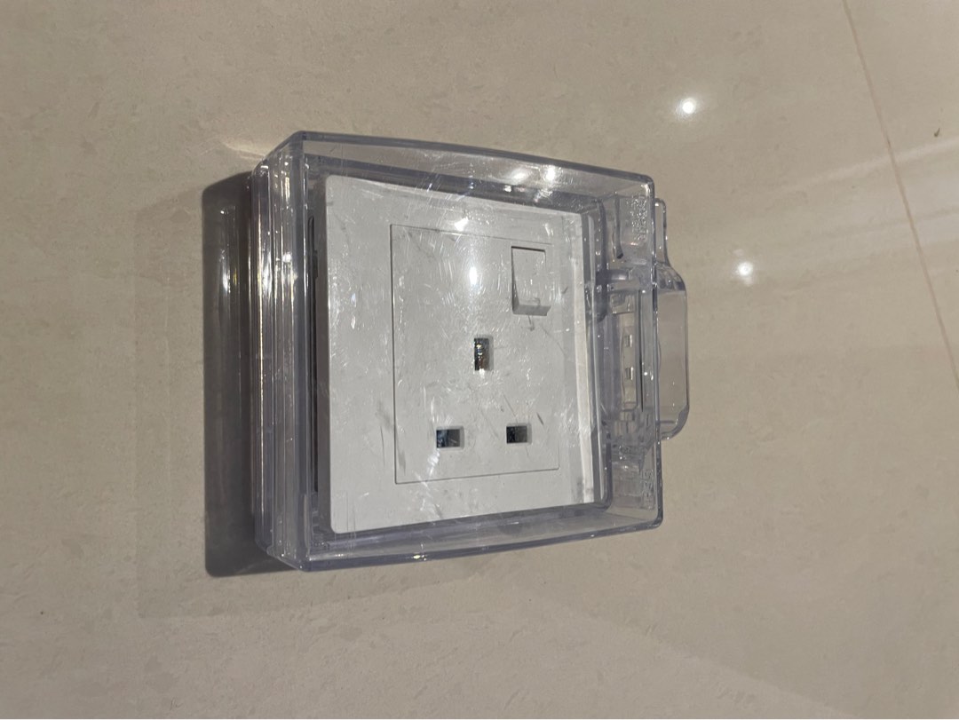 1G socket with casing, Furniture & Home Living, Lighting & Fans ...