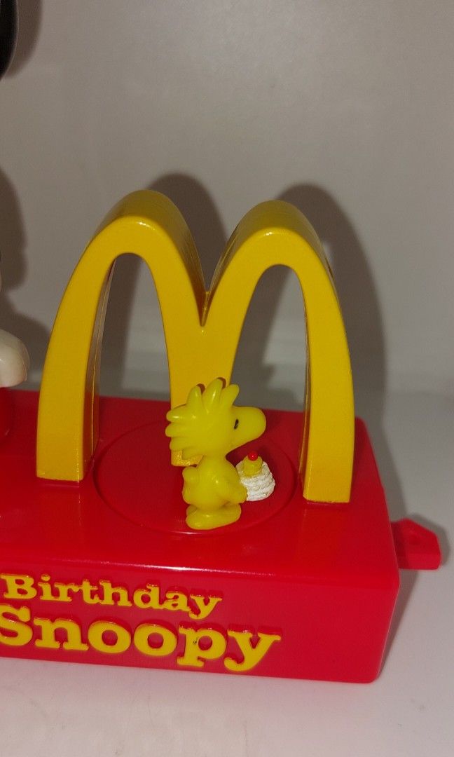 2000 Mcdonald's Happy Meal Peanuts Happy Birthday Snoopy 50th ...