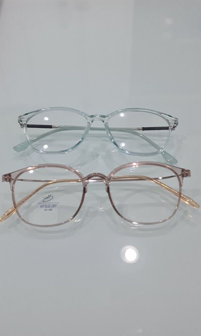 4 model frame kacamata kaca normal . Baru . Sales sisa stok masing2 1 ...