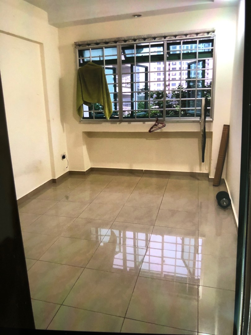 686b Woodlands Drive 73, Property, Rentals, Room Rentals on Carousell