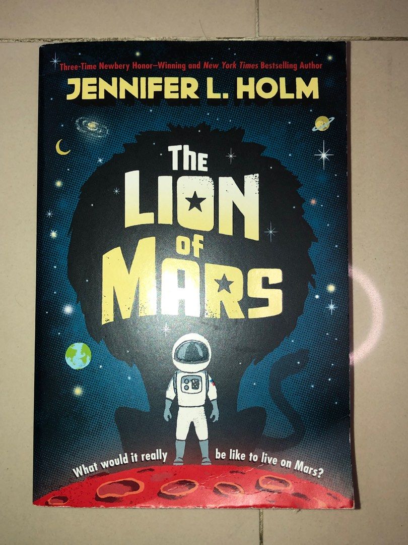 中學英文書 The Lion Of Mars, 興趣及遊戲, 書本 & 文具, 小說及非小說 - Carousell