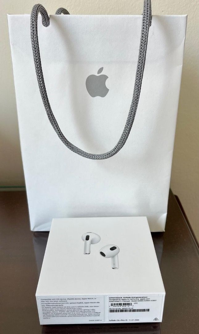AirPods 3rd Gen with Lightning Charging Case and Receipt, Audio ...