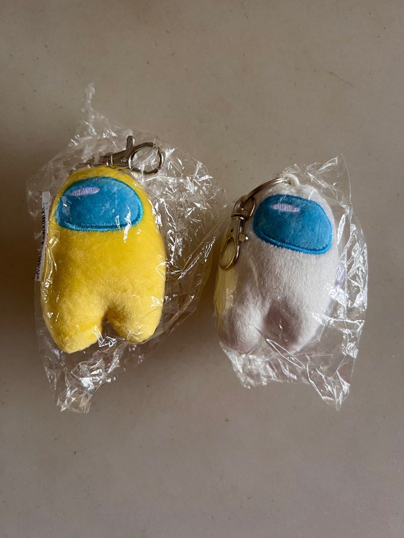 Among us Keychain, Hobbies & Toys, Memorabilia & Collectibles, Fan ...