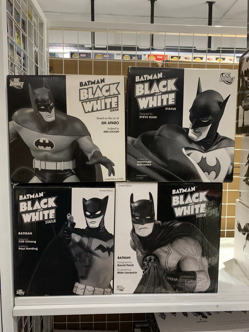 Batman DC Direct Black and White Batman Joker Jim aparo cliff chiang ...