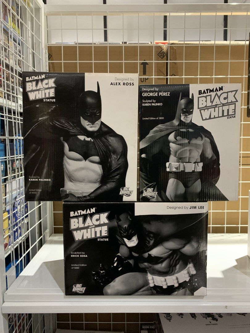 Batman DC Direct Black and White Batman Joker Jim aparo cliff chiang ...