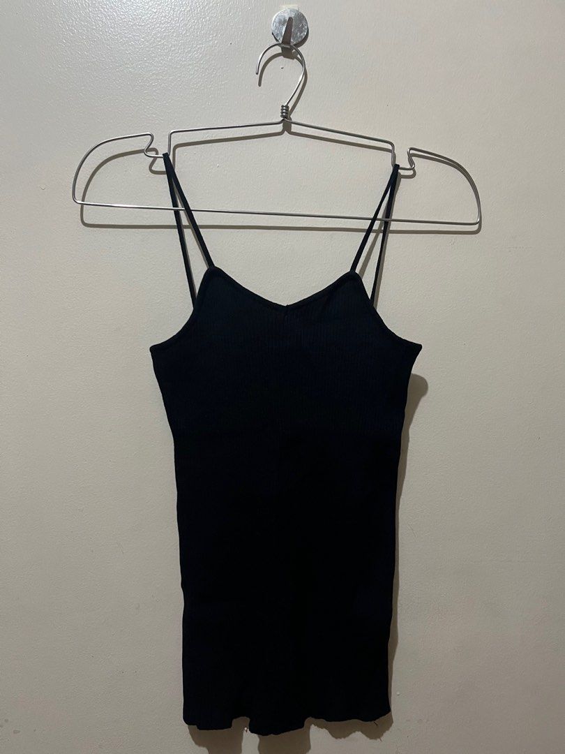 Black Sando, Women's Fashion, Tops, Sleeveless on Carousell