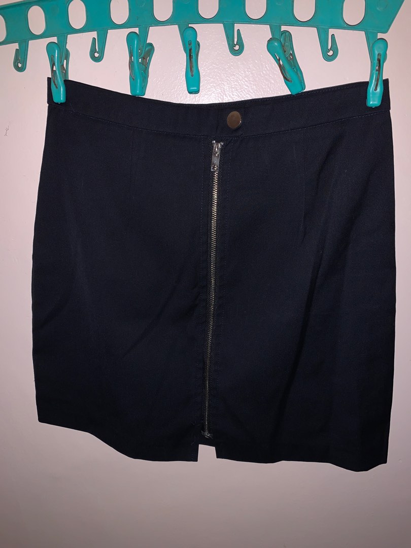Black Zip up skirt, Women's Fashion, Bottoms, Skirts on Carousell