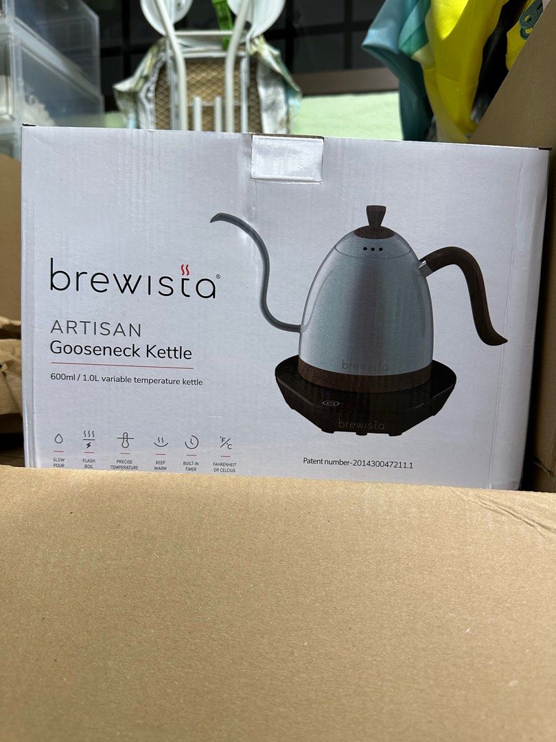 Brewista Artisan Gooseneck 1L Smart Kettle White, Furniture & Home ...