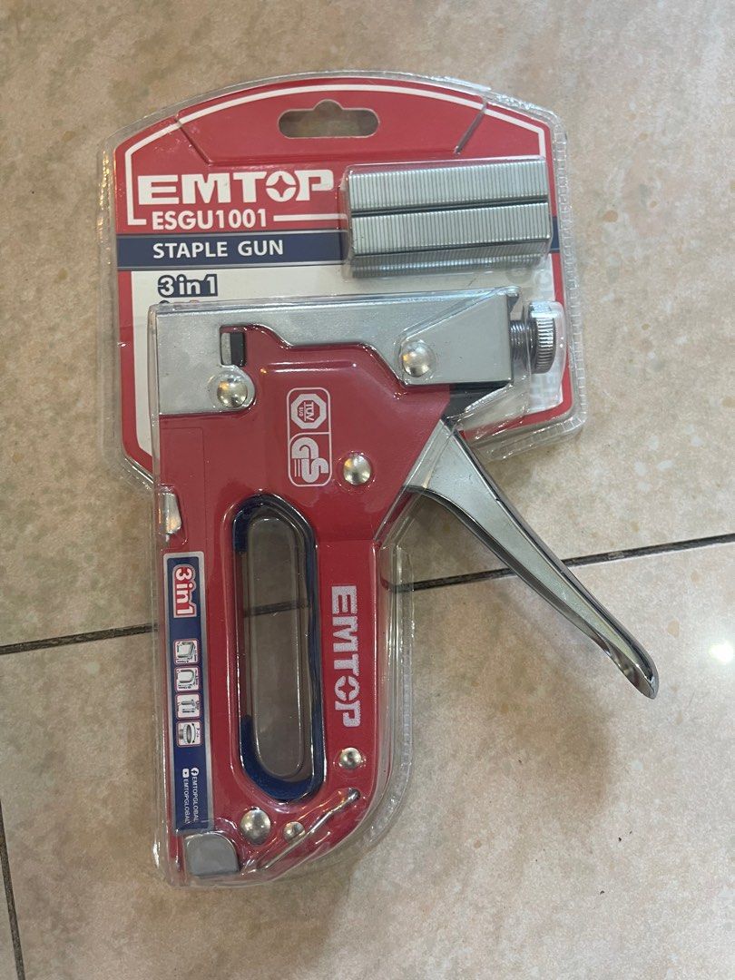 Carton box stapler, Furniture & Home Living, Home Improvement ...