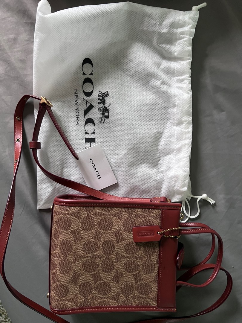 Coach Sling Bag, Women's Fashion, Bags & Wallets, Cross-body Bags on ...