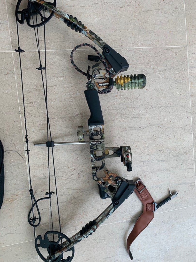 Compound archery bow- 70 Pounds, Sports Equipment, Other Sports ...