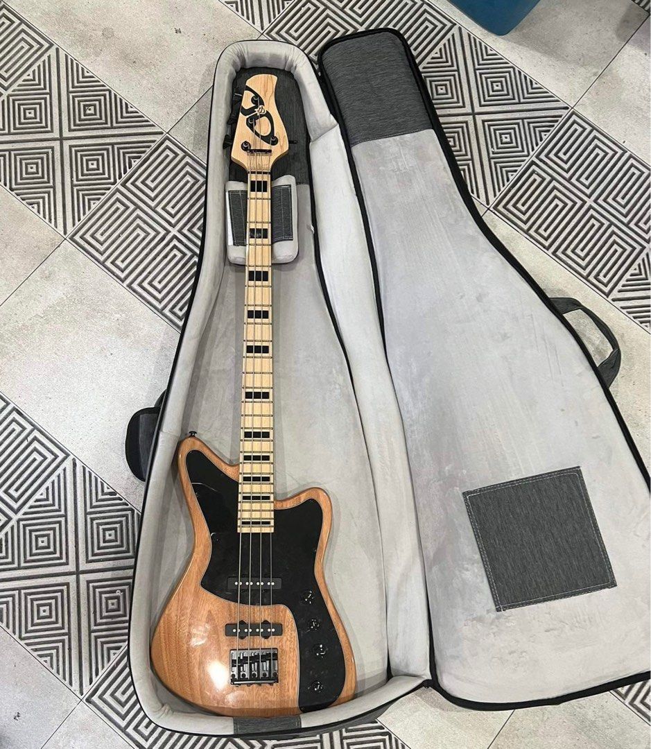 D&D ELECTRIC BASS GUITAR (PAUL YAP EDITION) on Carousell