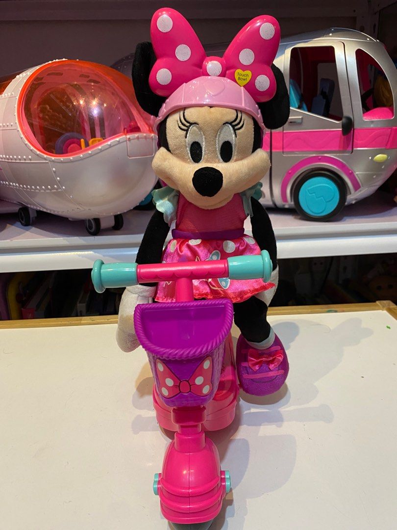 Disney Junior Minnie Helper Scooter 13 Inch Lights and Sounds ...