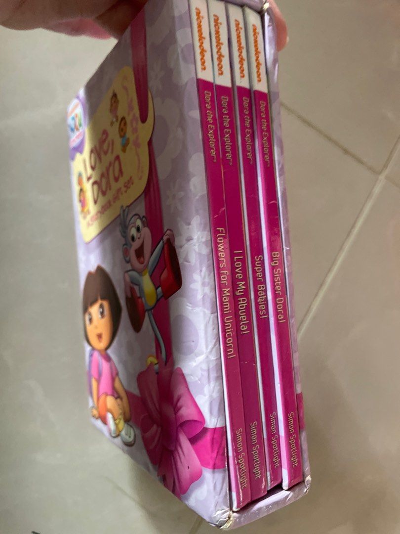 Dora love Story books (4 mini books), Hobbies & Toys, Books & Magazines ...