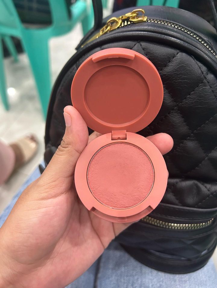 EB PILLOW POP CREAM BLUSH DREAMY CORAL on Carousell