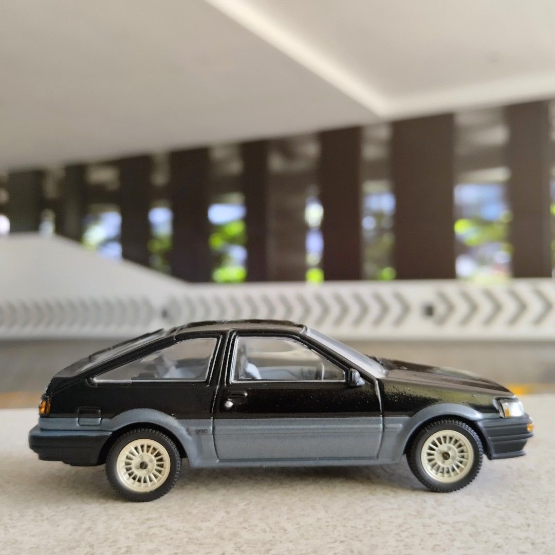 EBBRO 1/43 TOYOTA COROLLA LEVIN (AE86) 1983, Hobbies & Toys, Toys ...