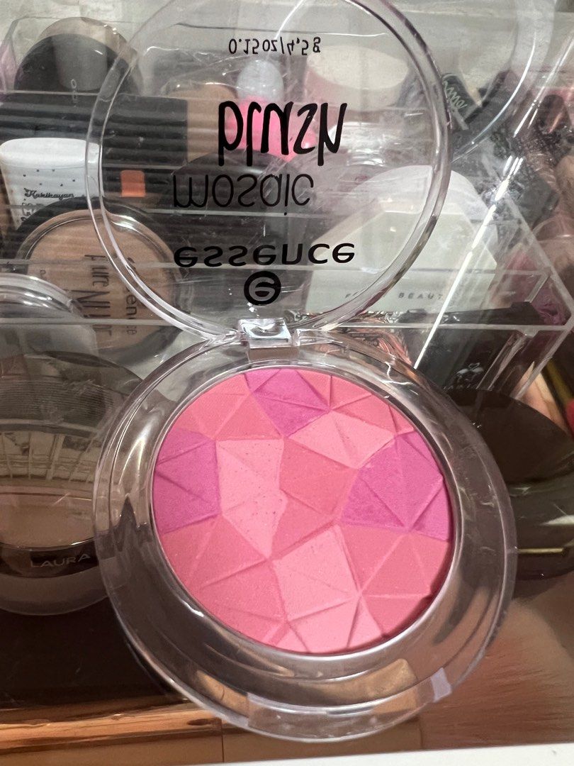 Essence Mosaic Blush Berry Connection on Carousell Essence Mosaic Blush Berry Connection on Carousell