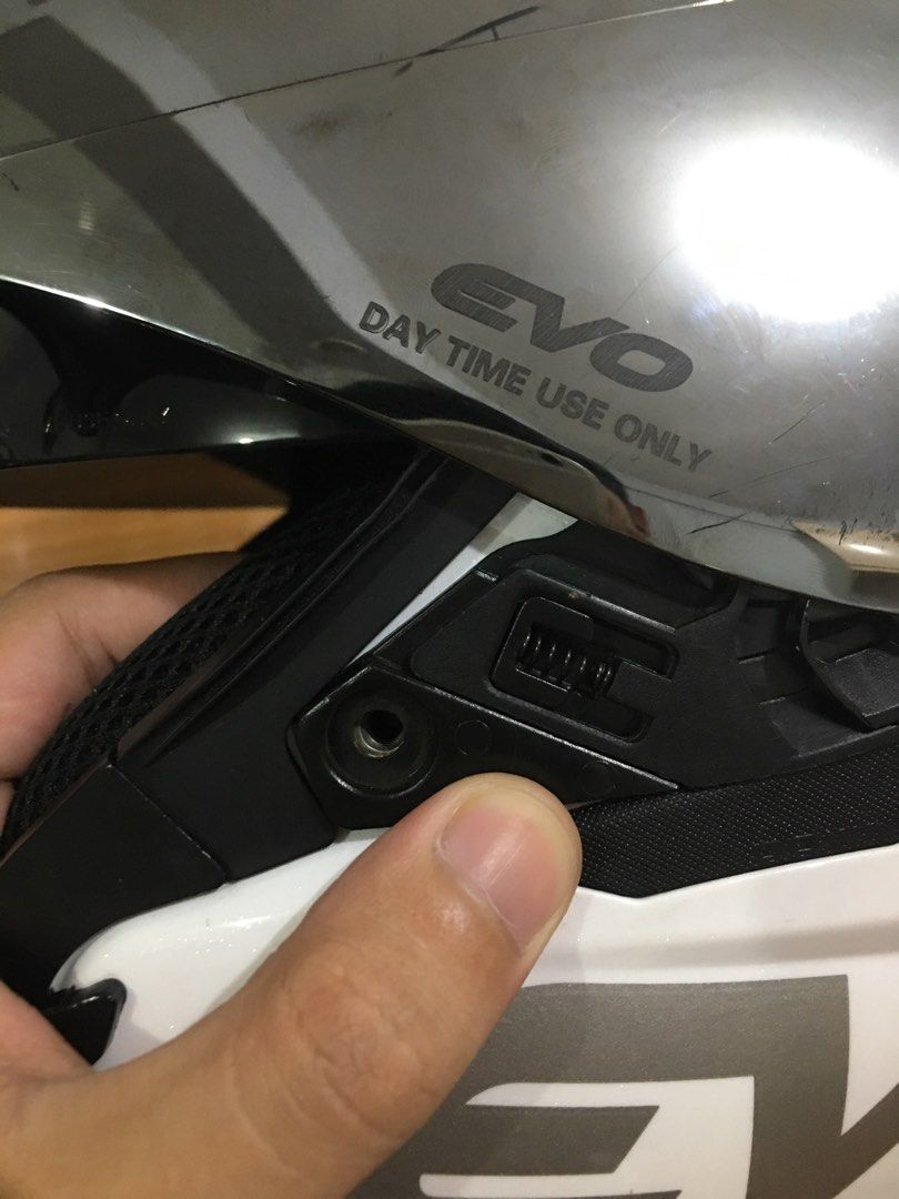 Gillie Full Face | Half Face Evo | Free HNJ Helmet. on Carousell