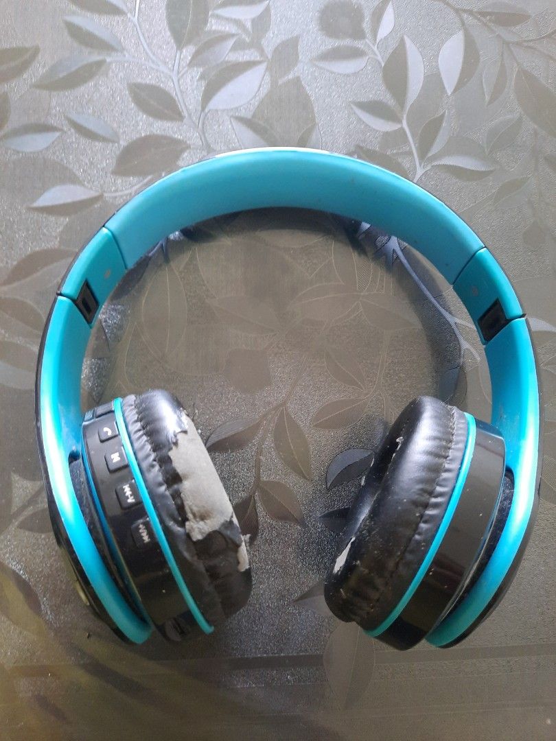 Headphone, Audio, Headphones & Headsets on Carousell