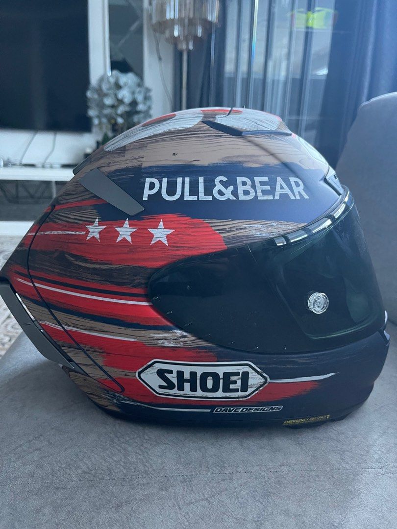 Helmet, Health & Nutrition, Braces, Support & Protection on Carousell