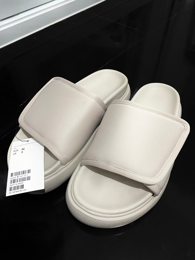 H&M slides, Women's Fashion, Footwear, Slippers and slides on Carousell