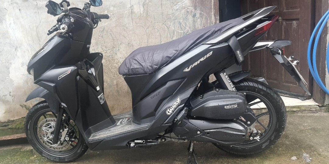 Honda click 125 matte black on Carousell