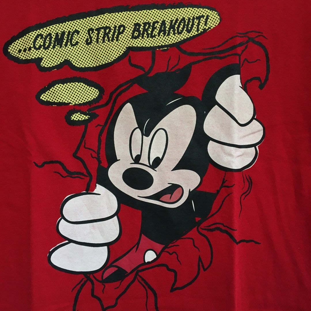 KAOS UNIQLO x DISNEY, Fesyen Pria, Pakaian , Atasan di Carousell