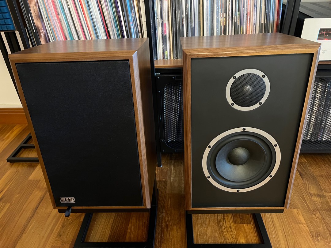 KLH Model 3 Speaker Pair, Audio, Soundbars, Speakers & Amplifiers on Carousell