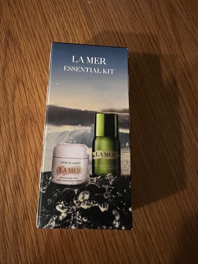 La mer essential kit (small), Beauty & Personal Care, Face, Face Care ...