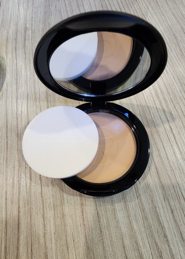 Loreal oil killer powder, Beauty & Personal Care, Face, Makeup on Carousell