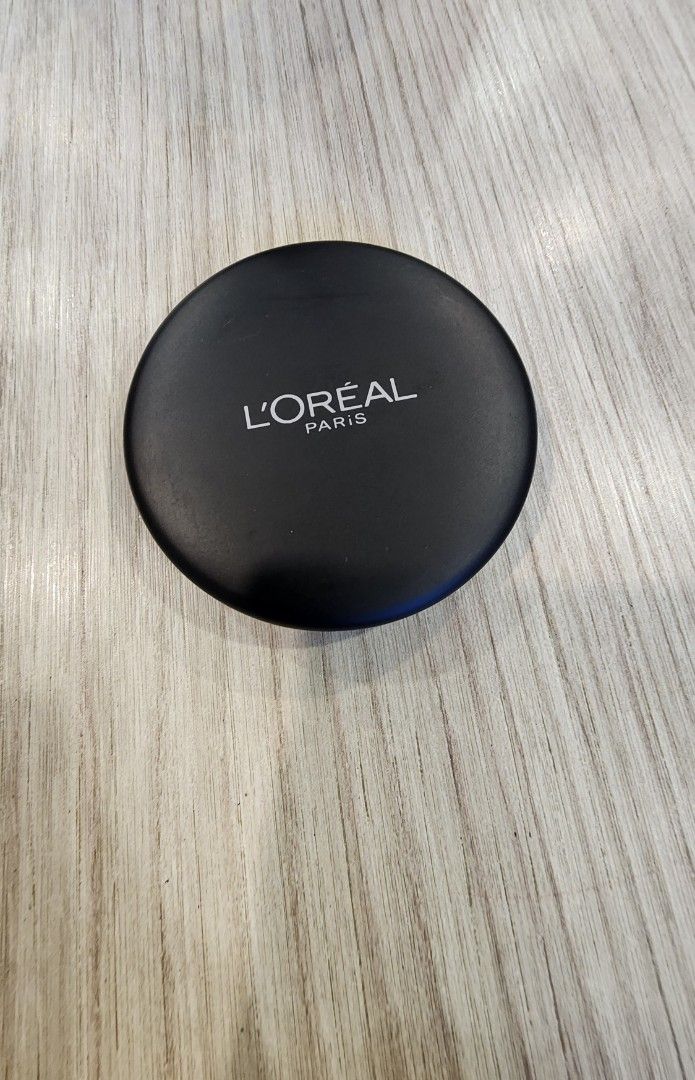 Loreal oil killer powder, Beauty & Personal Care, Face, Makeup on Carousell