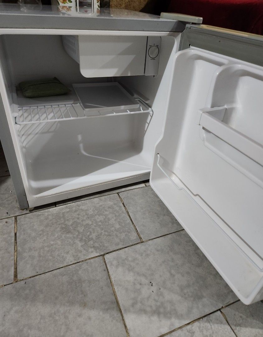 Mabe Mini Refrigerator, TV & Home Appliances, Kitchen Appliances ...