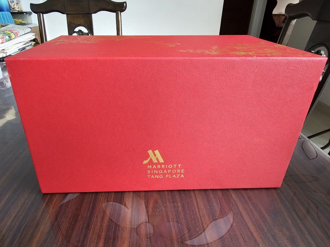 Marriott Singapore Mooncake Box, Furniture & Home Living, Kitchenware ...