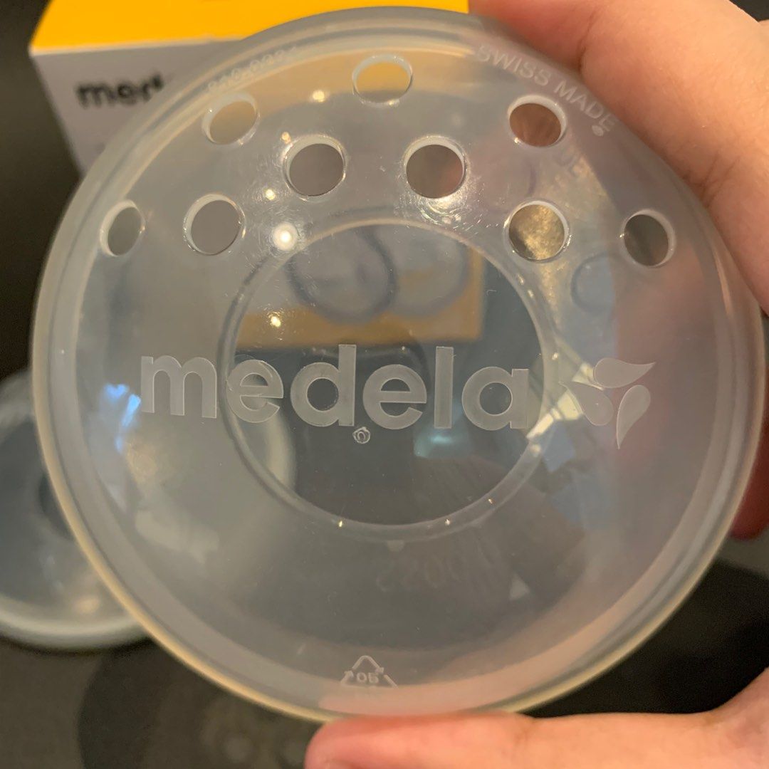 medela breast shells, Babies & Kids, Nursing & Feeding, Breastfeeding ...