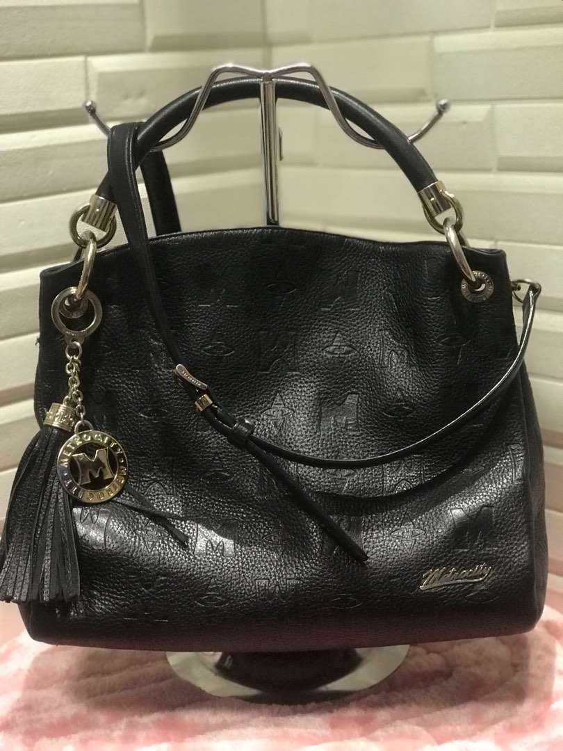 METROCITY 2 WAY SLINg, Women's Fashion, Bags & Wallets, Cross-body Bags ...