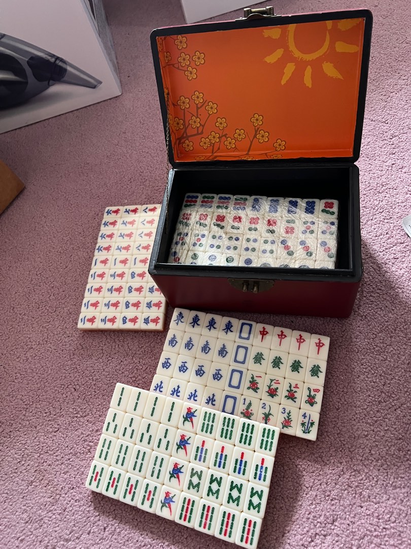 Mini Mahjong set, Hobbies & Toys, Toys & Games on Carousell